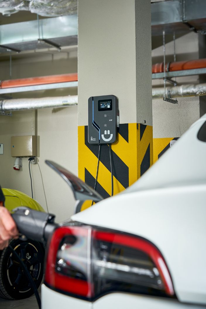 GoCharge Tech | Decentralised Network of EV Chargers and Power Bank Sharing Stations